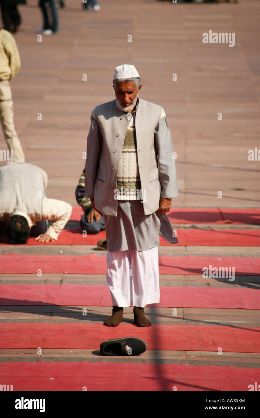 Men at prayer time at Jama Masjid Delhi India Stock Photo - Alamy