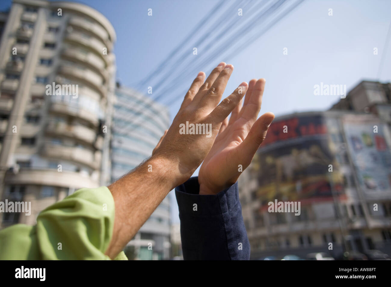 Hi5 hi-res stock photography and images - Alamy