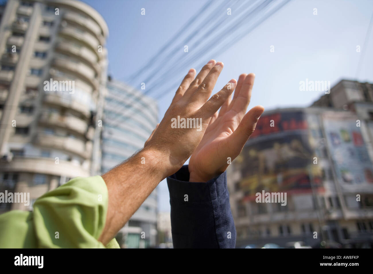 Hi5 hi-res stock photography and images - Alamy