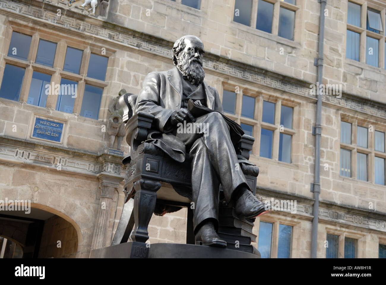 Charles darwin library hi-res stock photography and images - Alamy