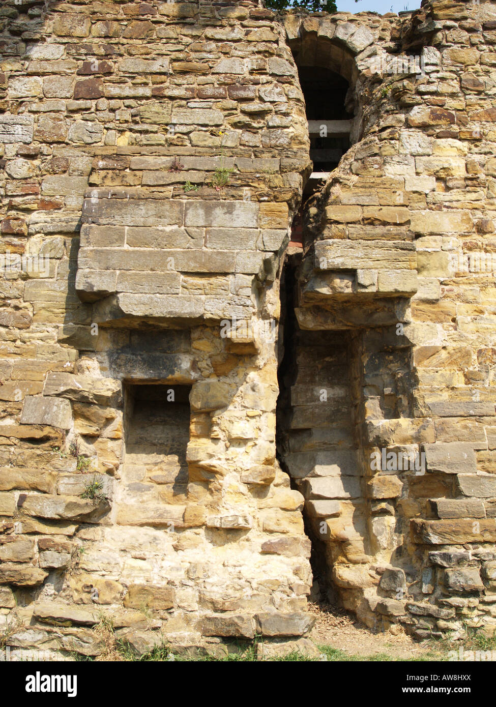 broken medieval norman castle brickwork cracked Stock Photo - Alamy