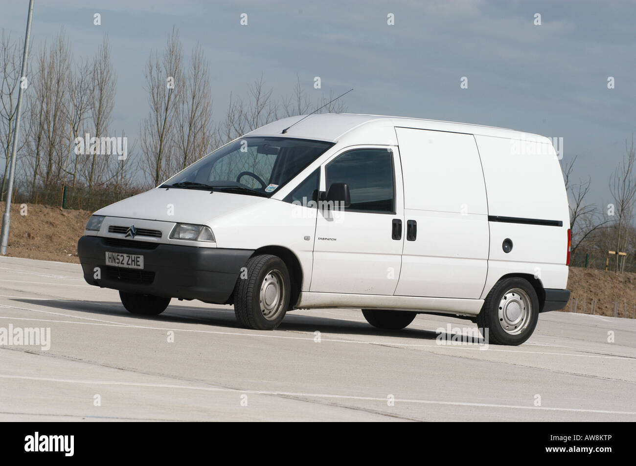 white citroen dispatch van in the uk Stock Photo - Alamy