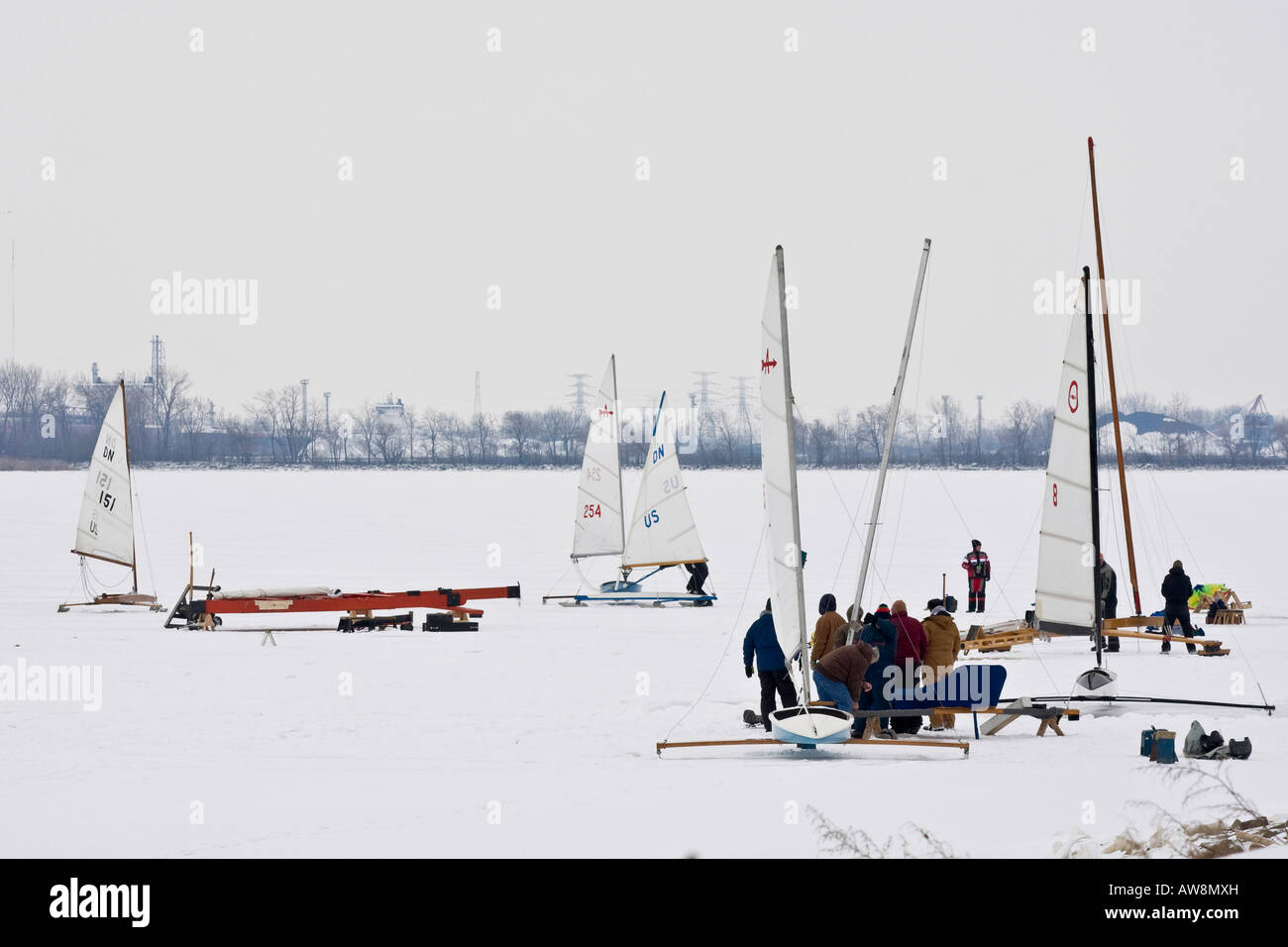 Ice boat race hi-res stock photography and images - Alamy
