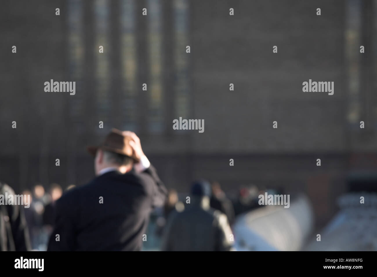 Man wearing trilby hat hi-res stock photography and images - Alamy