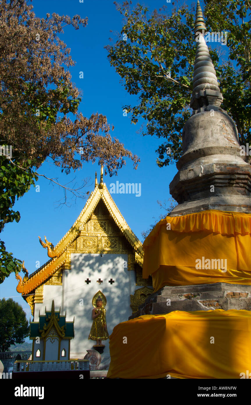 Chom hi-res stock photography and images - Alamy