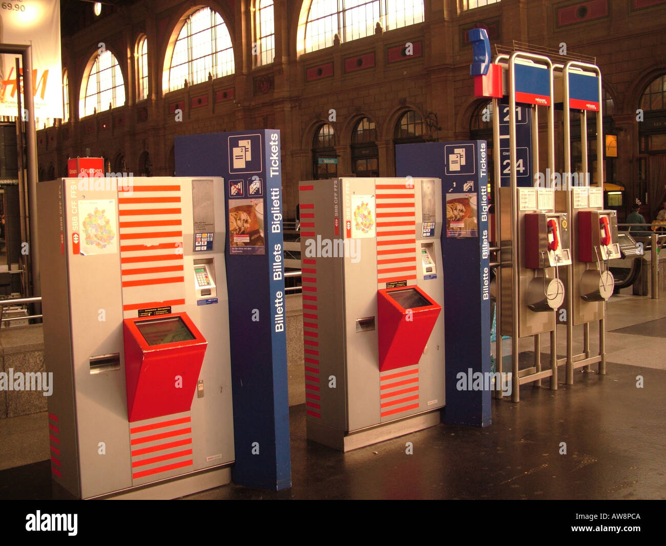 Train ticket booths hi-res stock photography and images - Alamy
