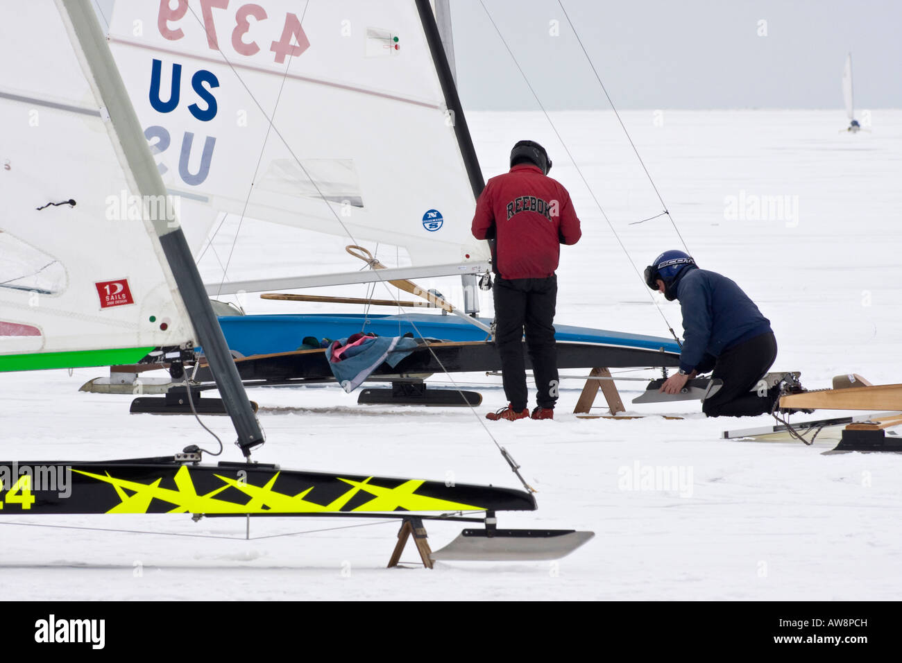Racing hi res hi-res stock photography and images - Alamy