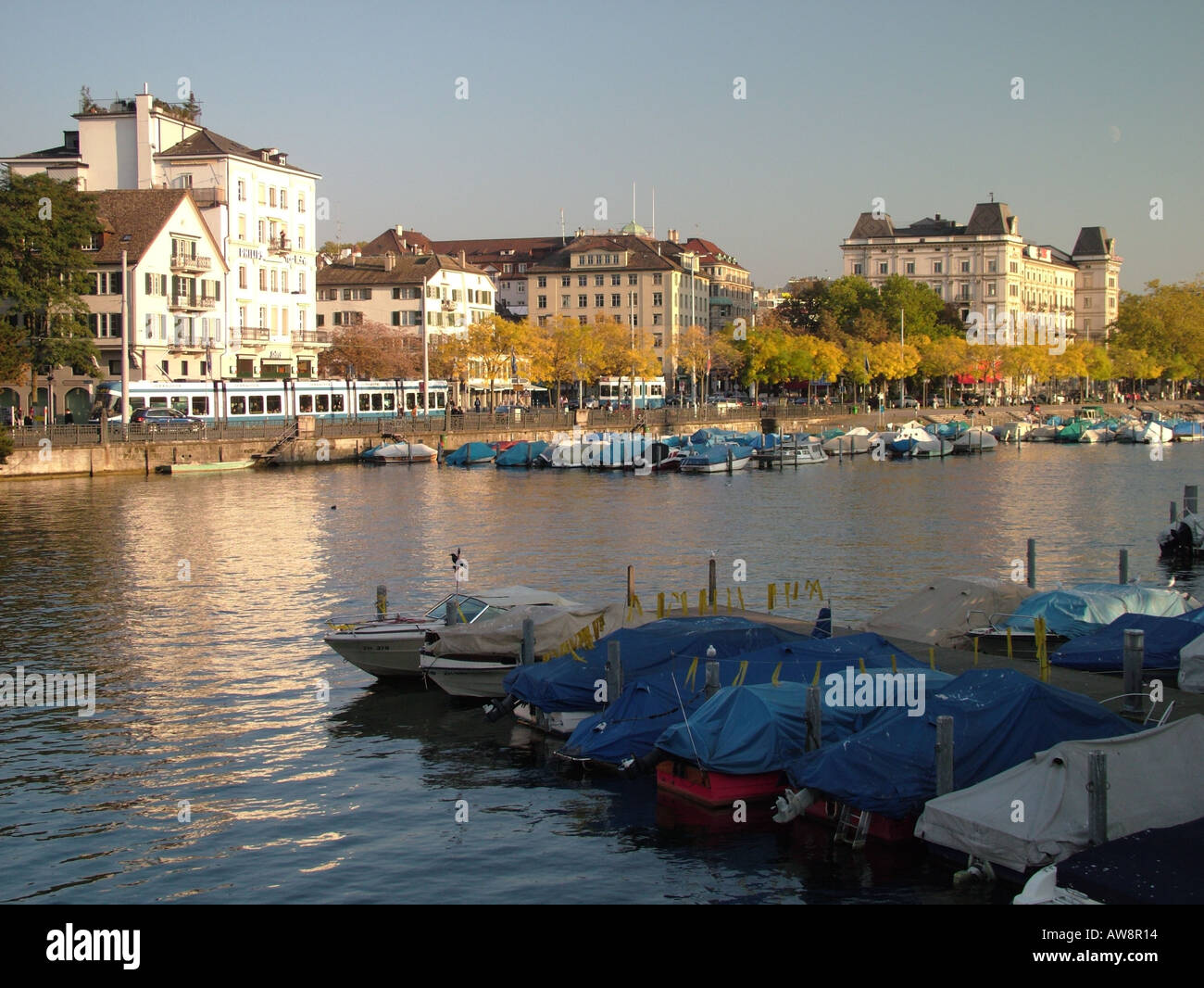 Zurich marina hi-res stock photography and images - Alamy