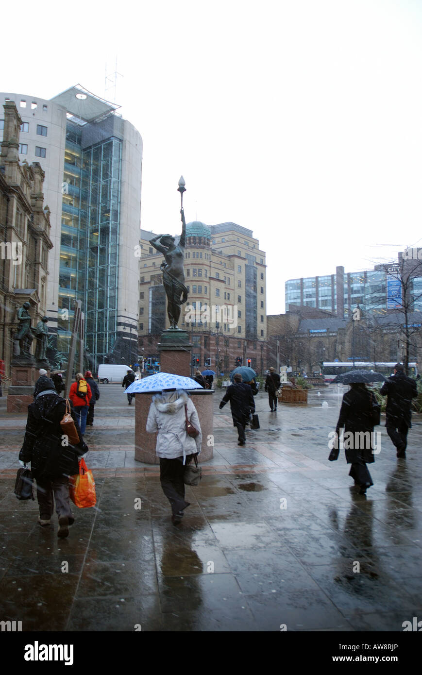 Wet scenes hi-res stock photography and images - Alamy