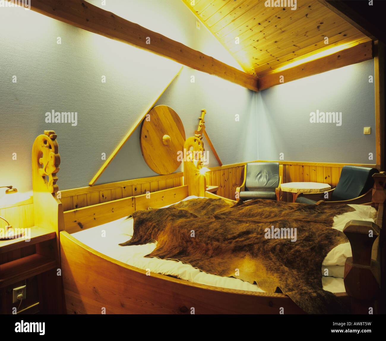 Viking bed hi-res stock photography and images - Alamy
