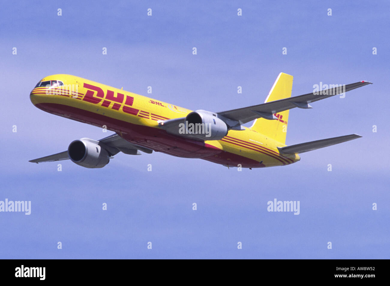 Dhl boeing 757 cargo aircraft hi-res stock photography and images - Alamy