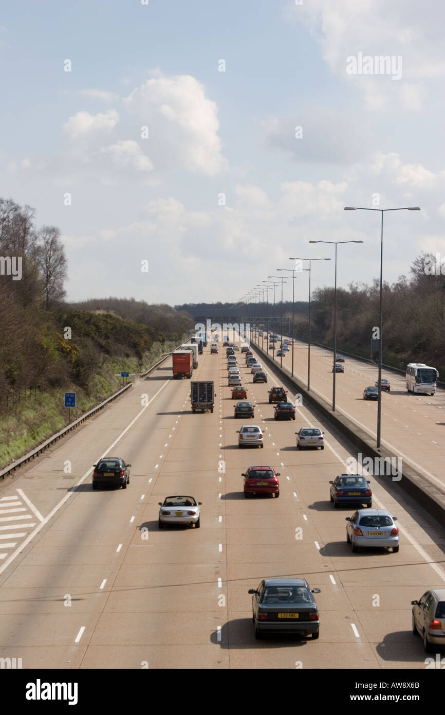 M25 bridge surrey hi-res stock photography and images - Alamy