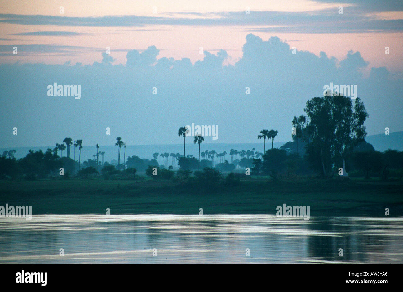 Ayeyarwady outline hi-res stock photography and images - Alamy