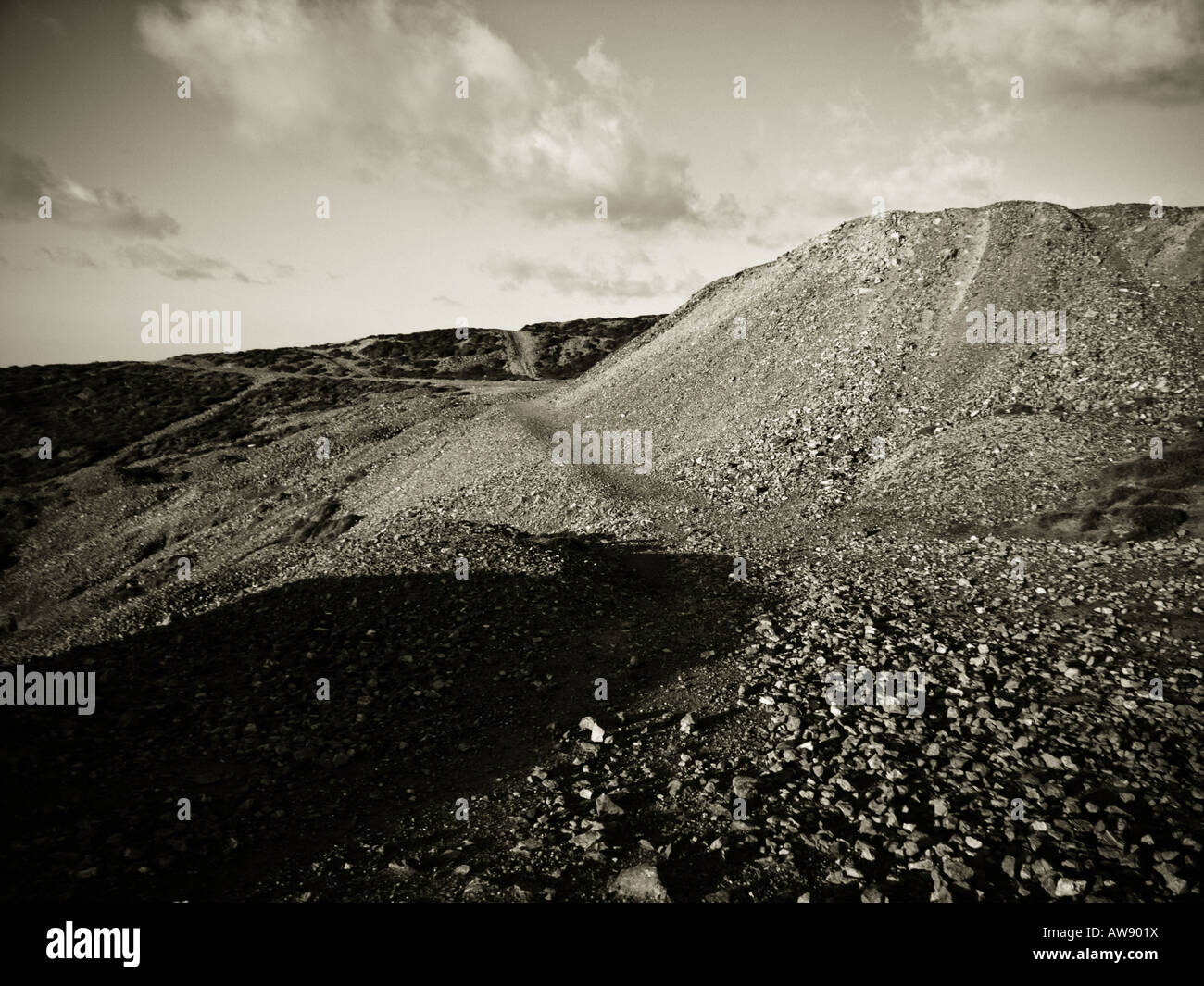 Mining waste on the coast path at Porthtowan Stock Photo - Alamy