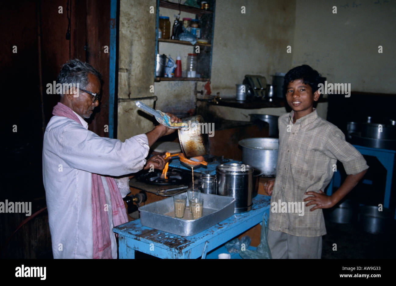 Chai stall near the Taj Mahal, Agra, Uttar Pradesh, India Stock Photo ...