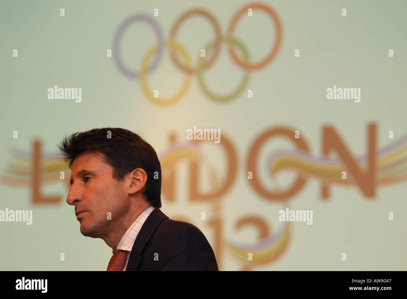 lord sebastian coe seb obe olympic u k speaking speach pointing ...
