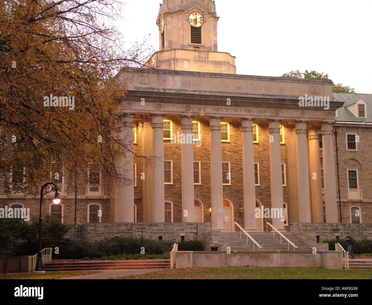 Old main at penn state hi-res stock photography and images - Alamy
