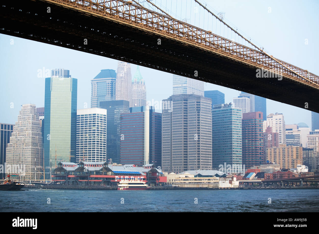Pier 17 seaport hi-res stock photography and images - Alamy