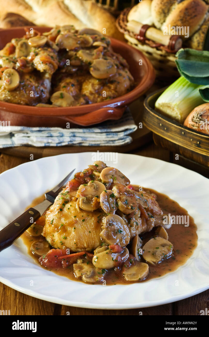 Chicken Chasseur France Food Stock Photo - Alamy