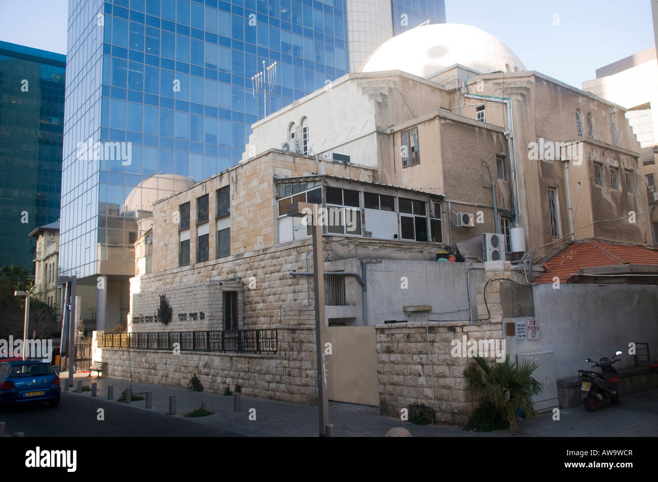 Shadal hi-res stock photography and images - Alamy