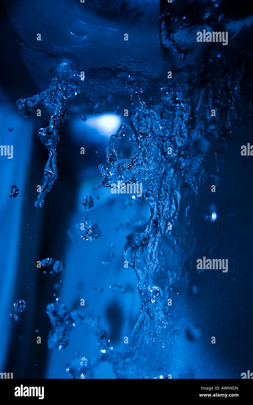 Gushing faucet hi-res stock photography and images - Alamy