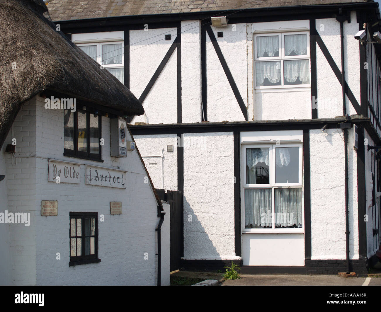 Victorian coach house hi-res stock photography and images - Alamy