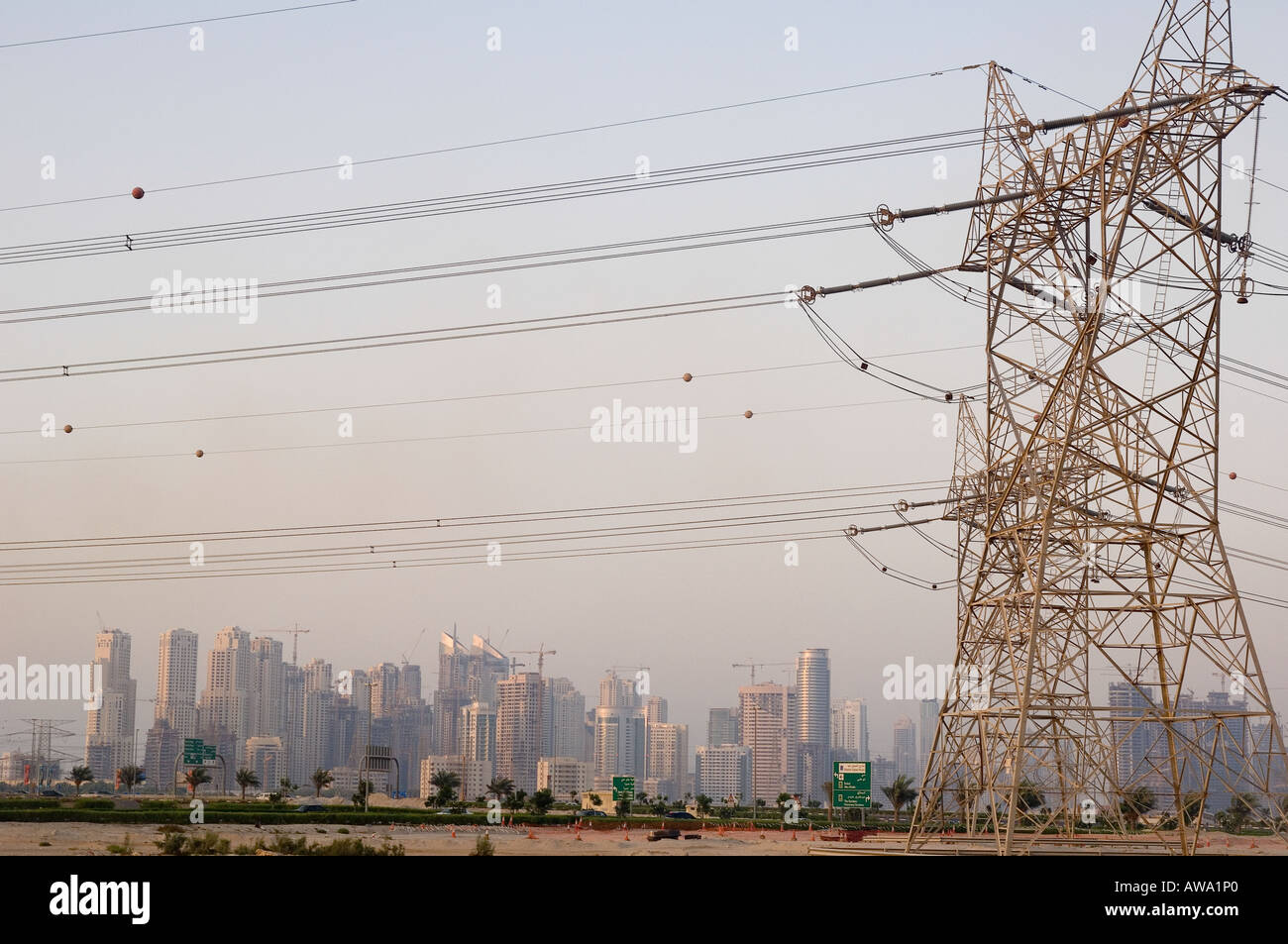 Giant pylon dubai hi-res stock photography and images - Alamy