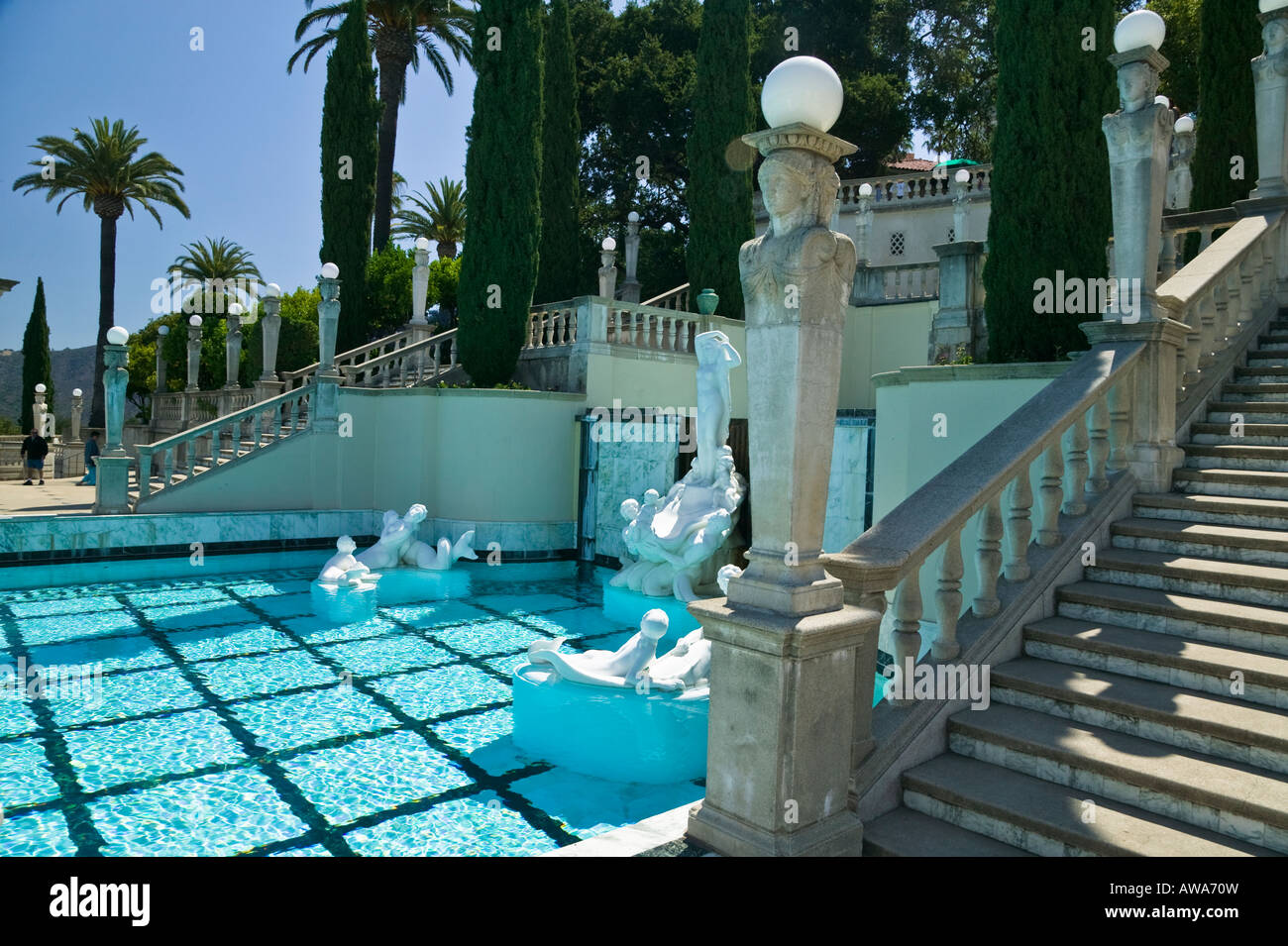 Outdoor pool Hurst Castle, San Simeon, California, USA Stock Photo - Alamy