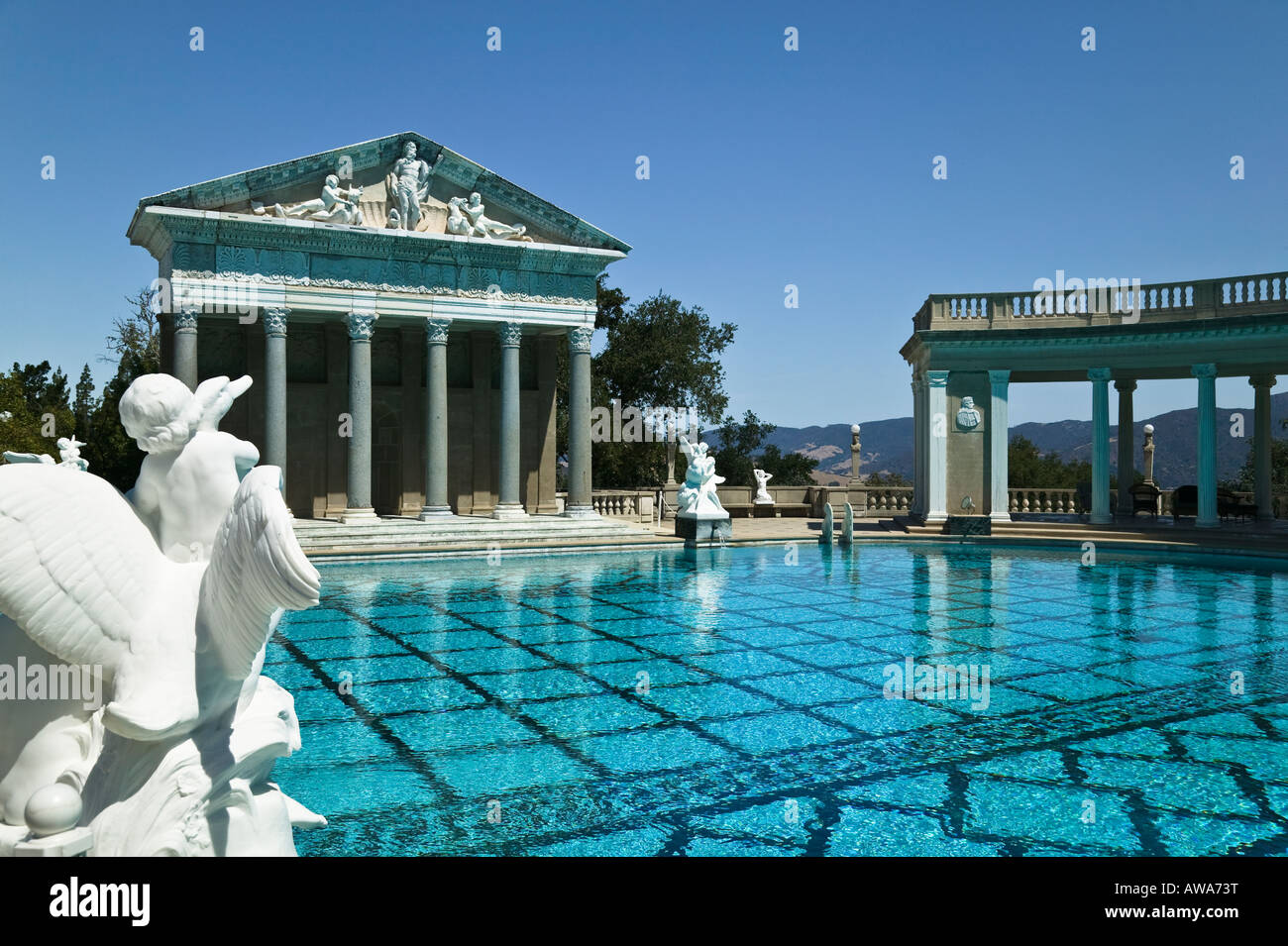 Outdoor pool Hurst Castle, San Simeon, California, USA Stock Photo - Alamy