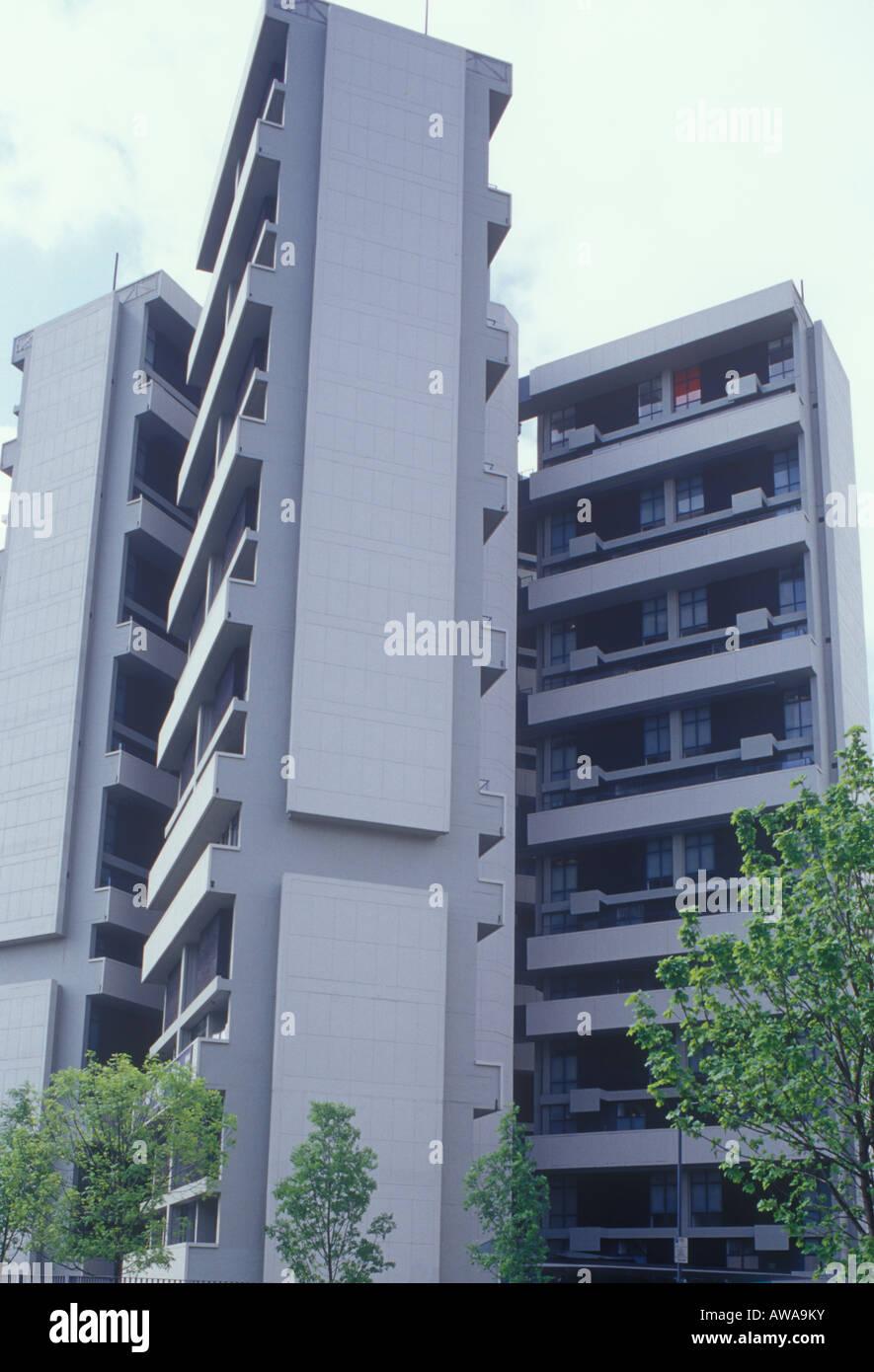 Keeling House refurbished cluster tower block by Denys Lasdun 1960 ...