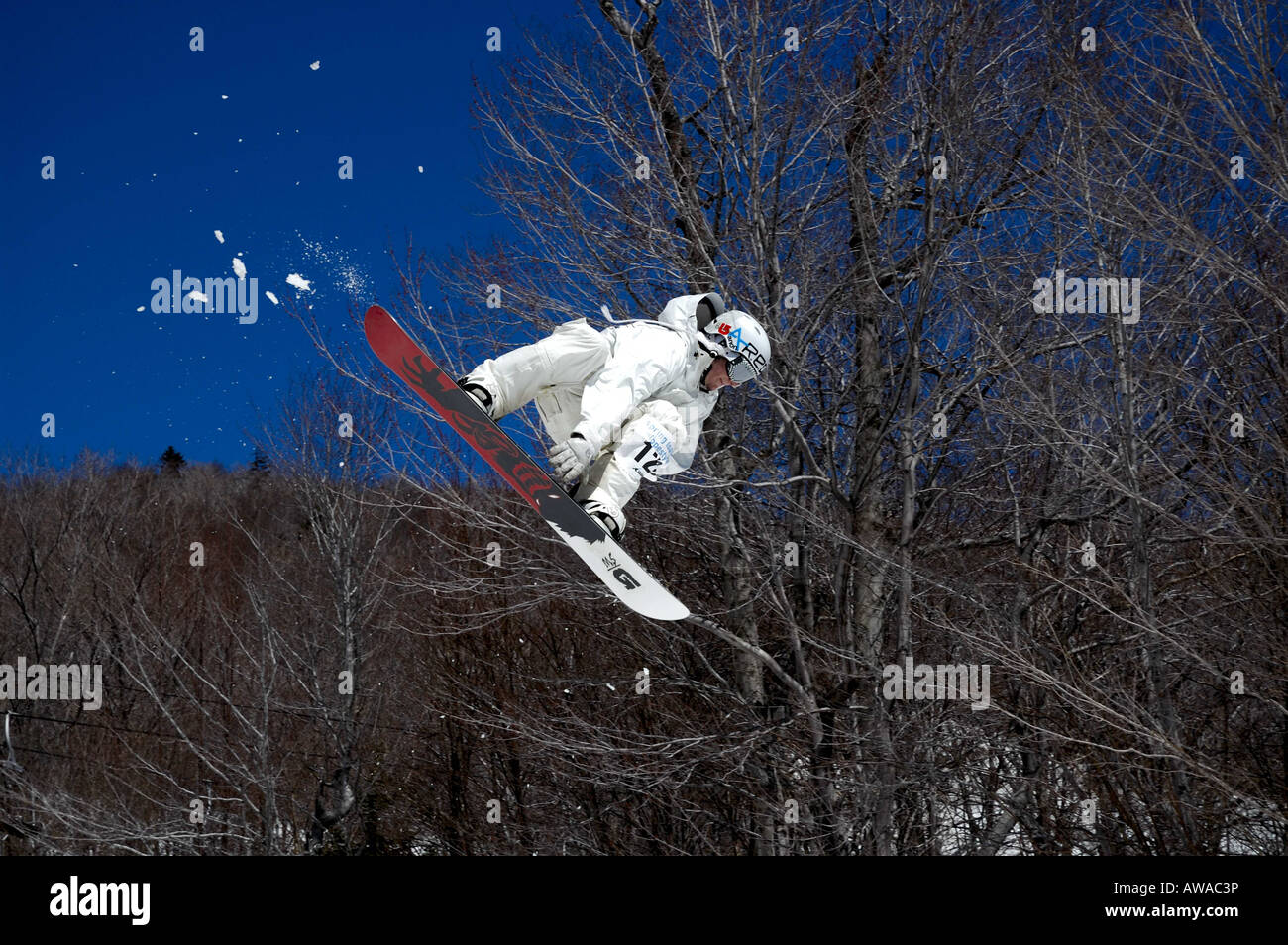 Mid air maneuver hi-res stock photography and images - Alamy