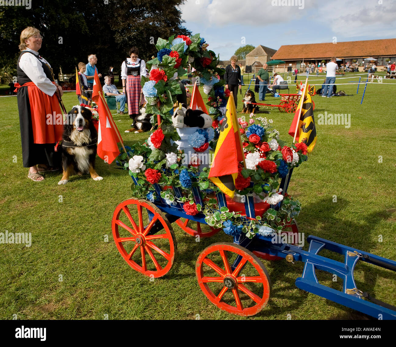 Traditional bernese costume hi-res stock photography and images - Alamy