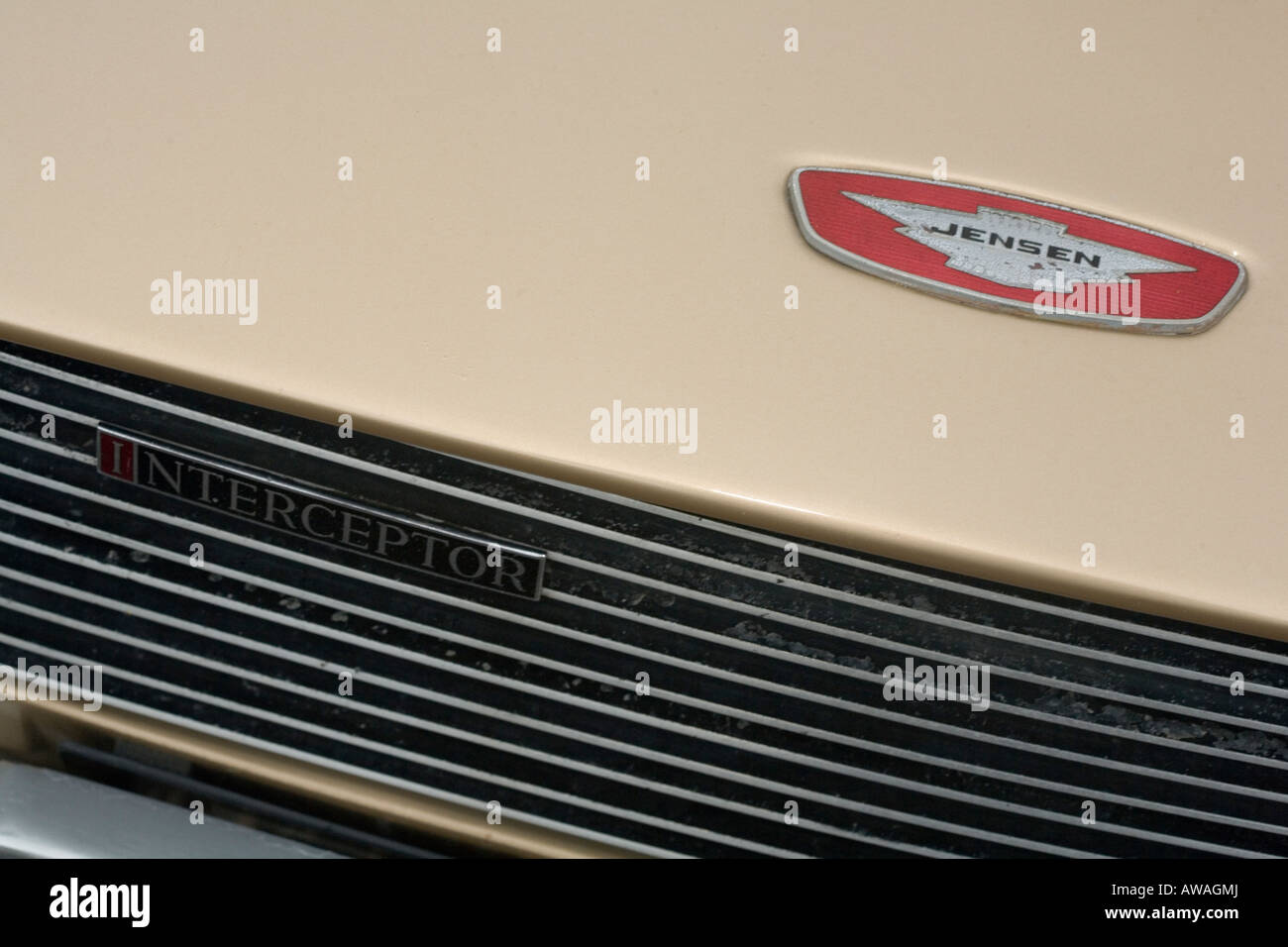 Classic car badge jensen hi-res stock photography and images - Alamy