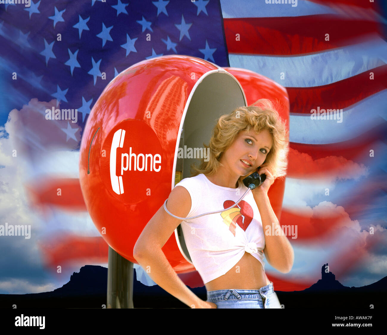 American red telephone booth hi-res stock photography and images - Alamy