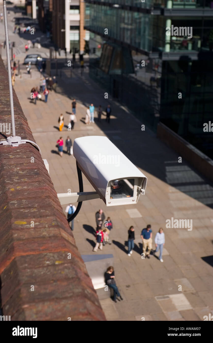 Cctv security camera on rooftop hi-res stock photography and images - Alamy