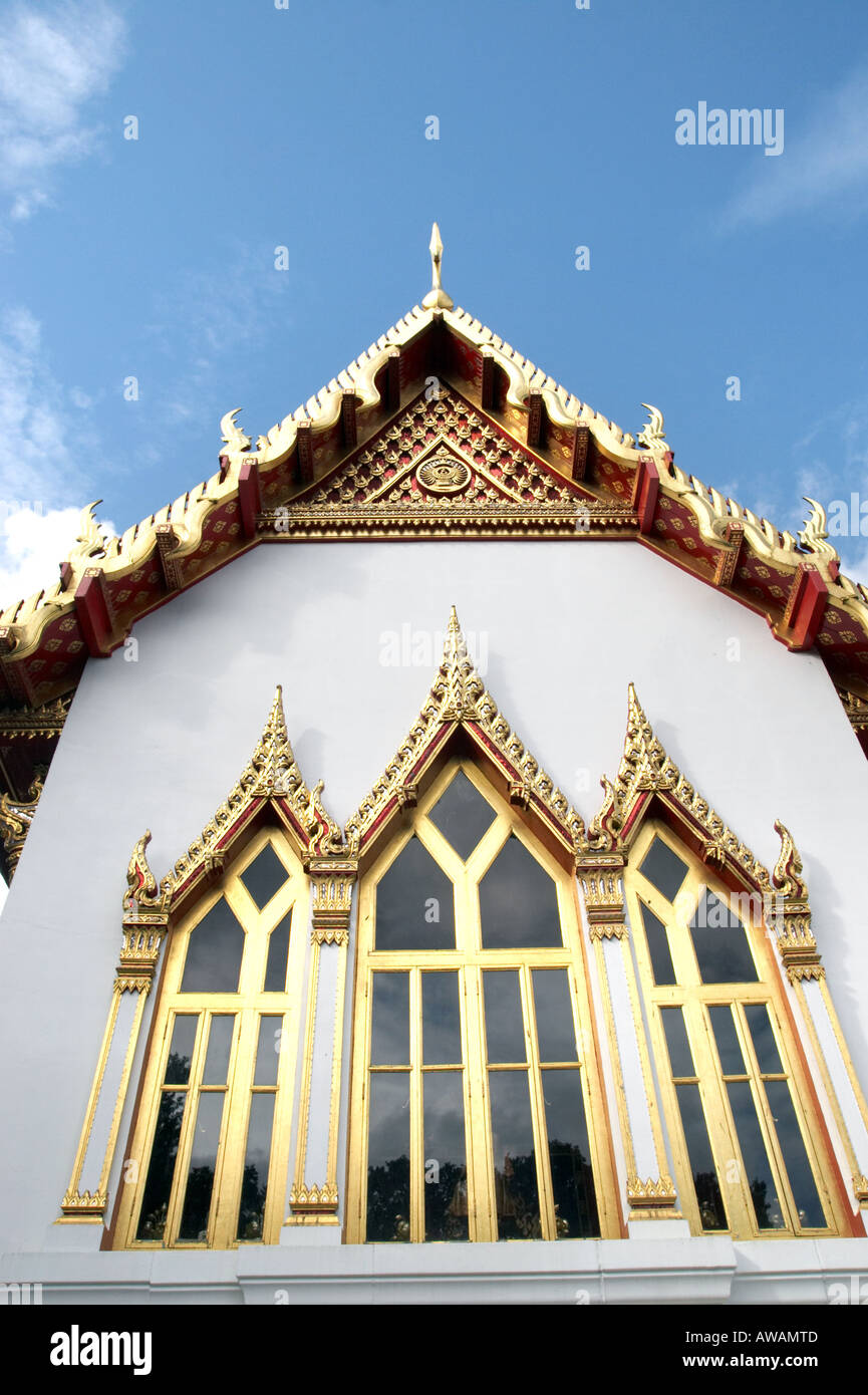 Thai Buddhist Temple in Wimbledon London England Stock Photo - Alamy