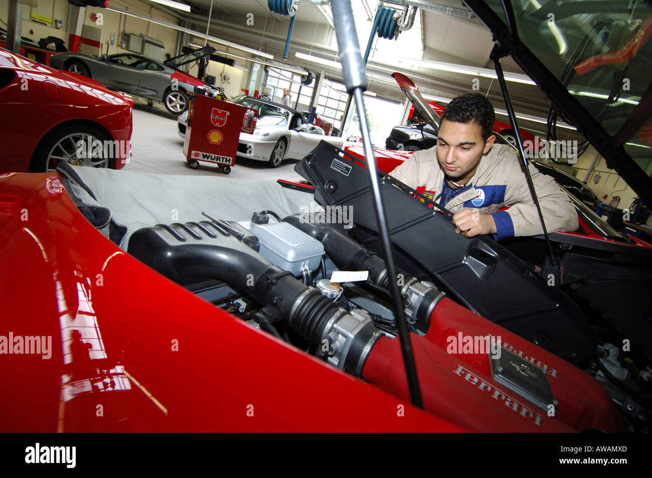 Ferrari mechanic hi-res stock photography and images - Alamy