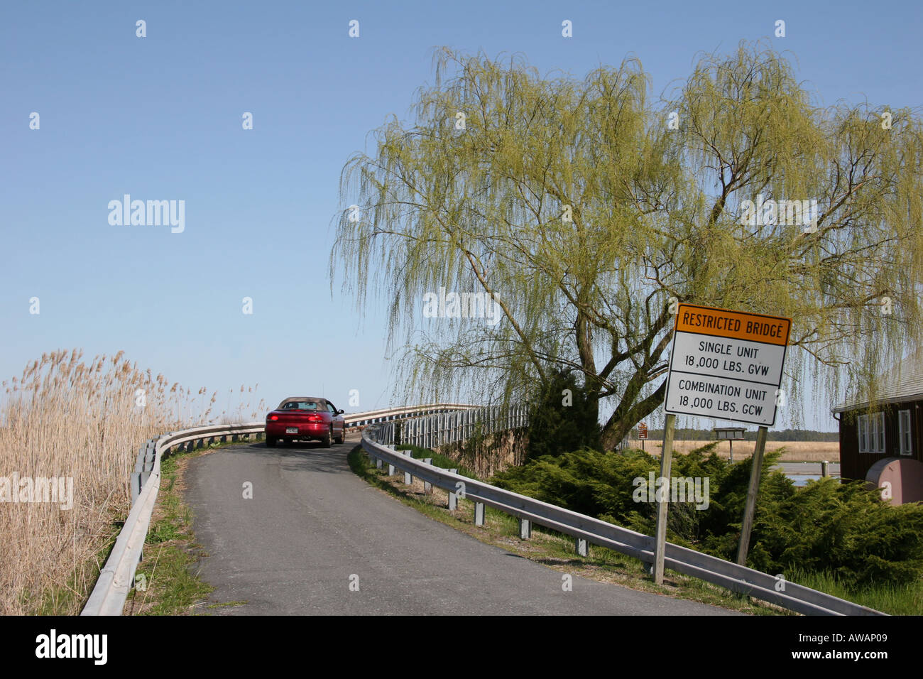 Wooden One Lane Bridge Stock Photo - Alamy