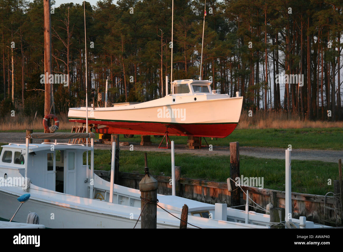 Chesapeake bay workboats hi-res stock photography and images - Alamy