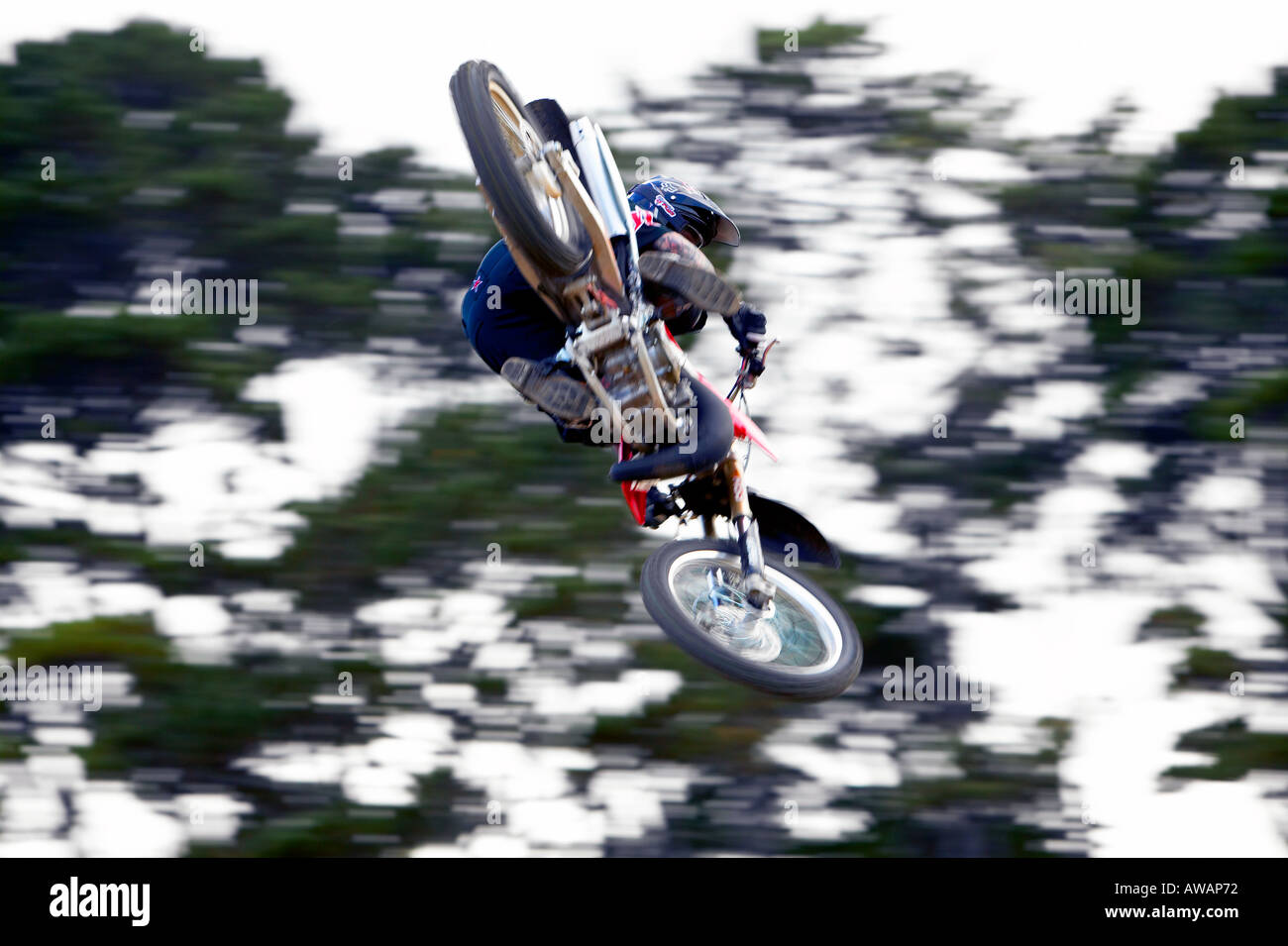 Crusty Demons Global Assault Tour 2004 Freestyle moto x Model release ...