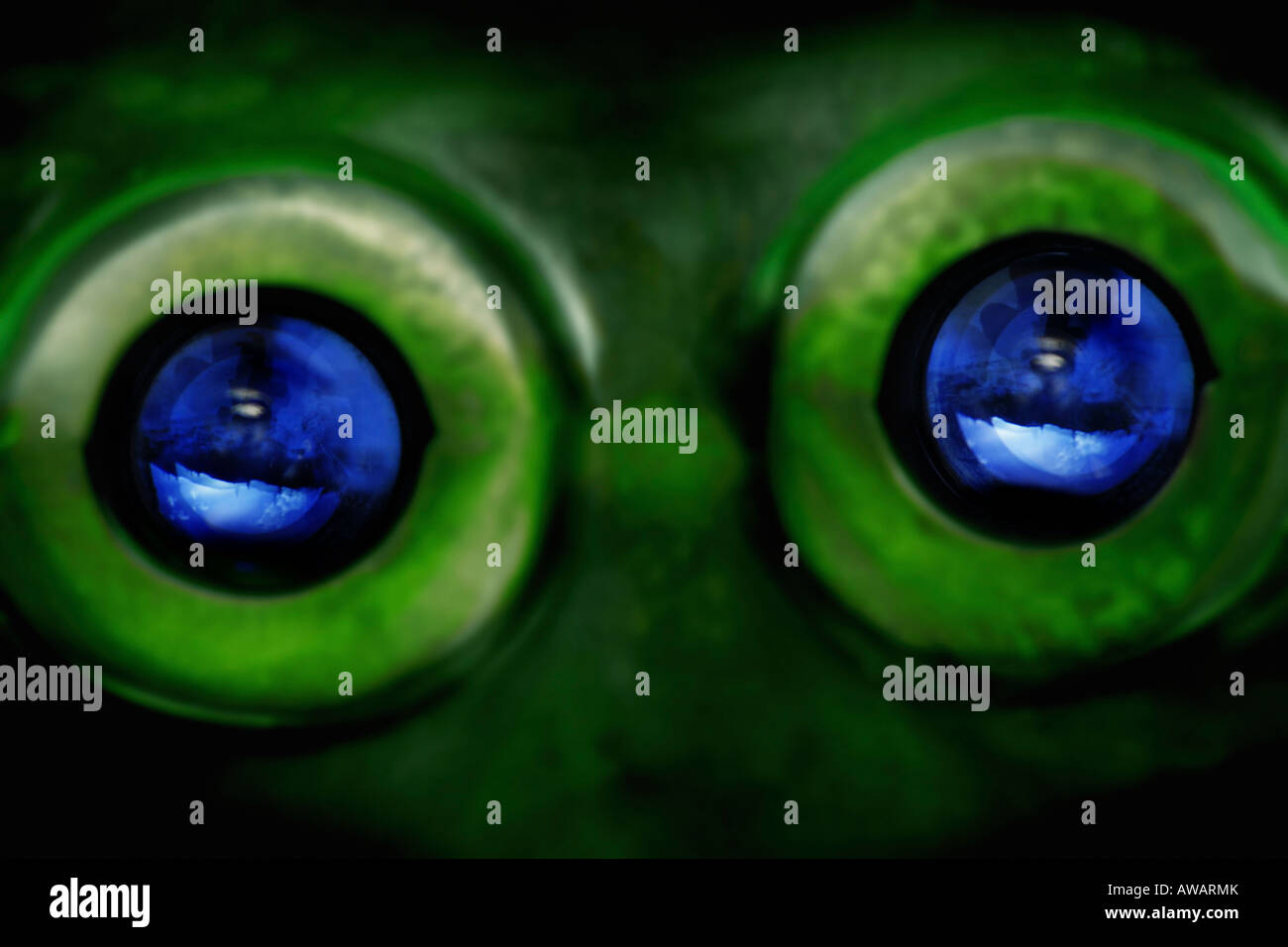 Creepy aliens hi-res stock photography and images - Alamy