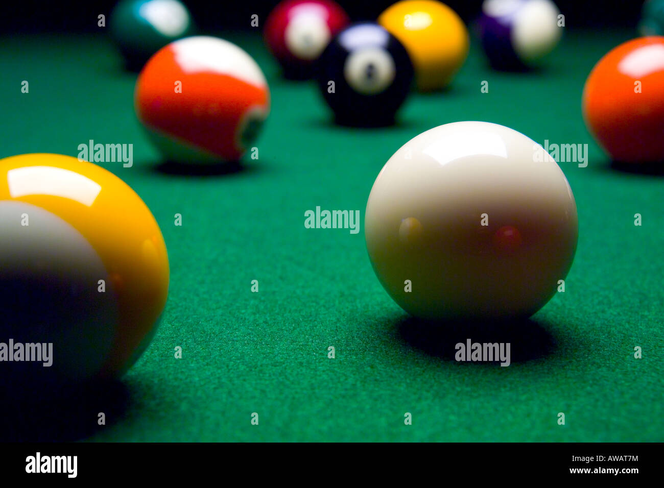 Cue Ball horizontal Stock Photo - Alamy