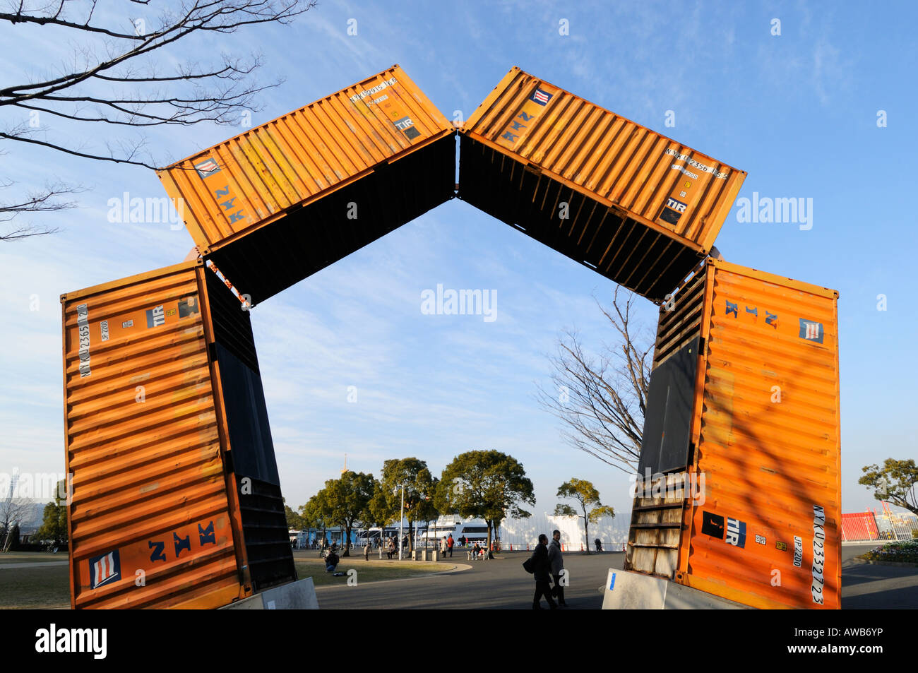 Shipping container art hi-res stock photography and images - Alamy