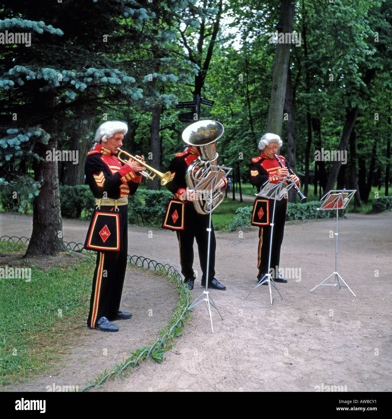 Russian buskers hi-res stock photography and images - Alamy