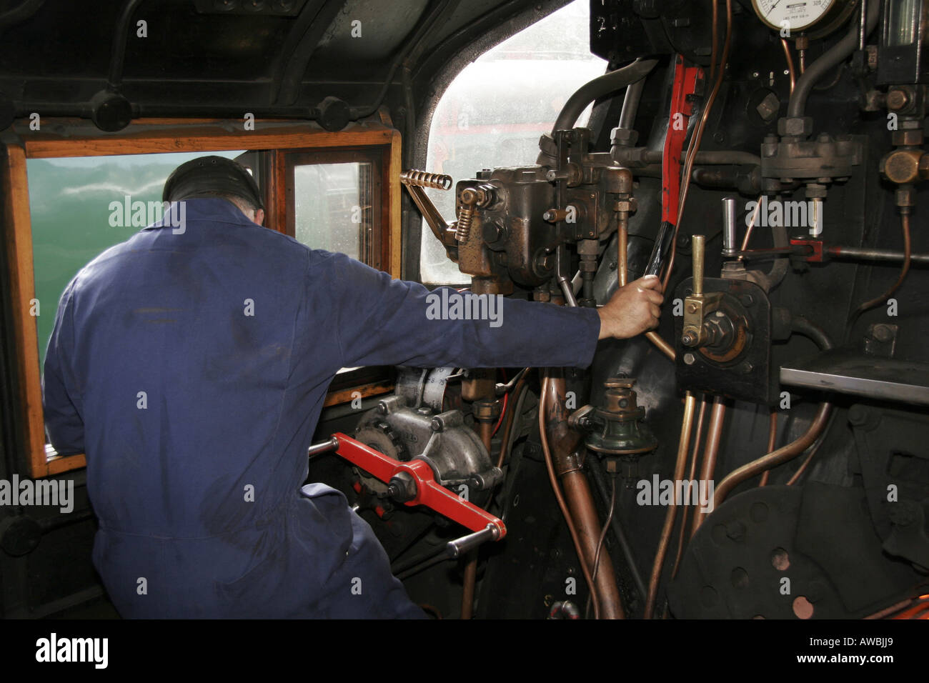 Footplate controls hi-res stock photography and images - Alamy