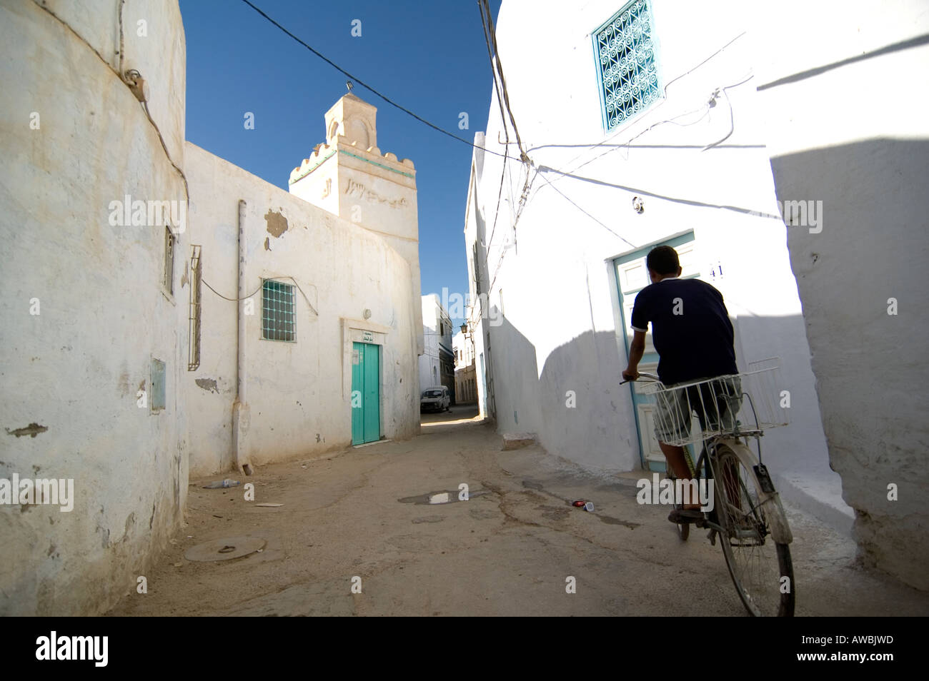 Arabic narrow bike bicycle push hi-res stock photography and images - Alamy