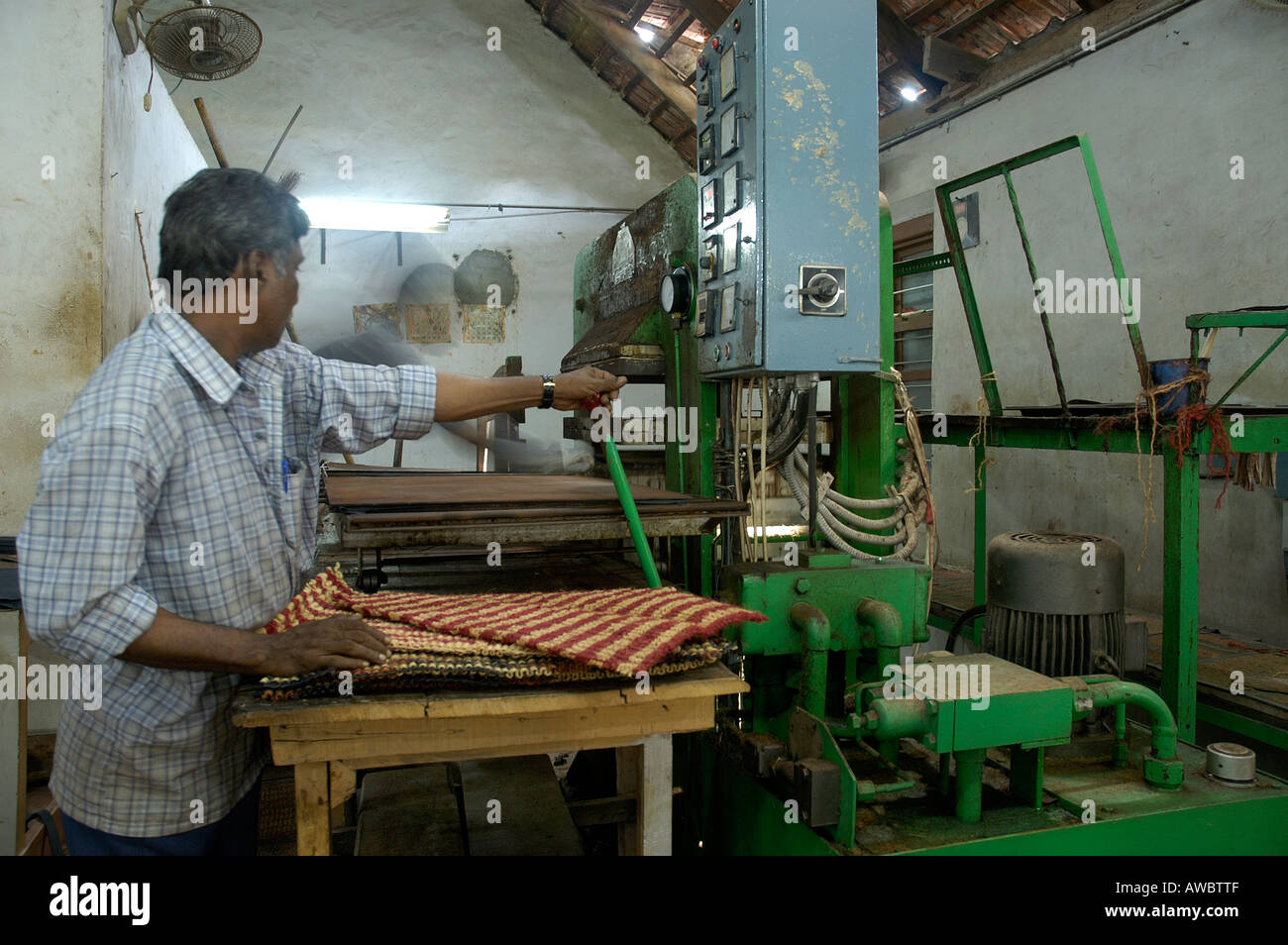 Alappuzha coir industry hi-res stock photography and images - Alamy