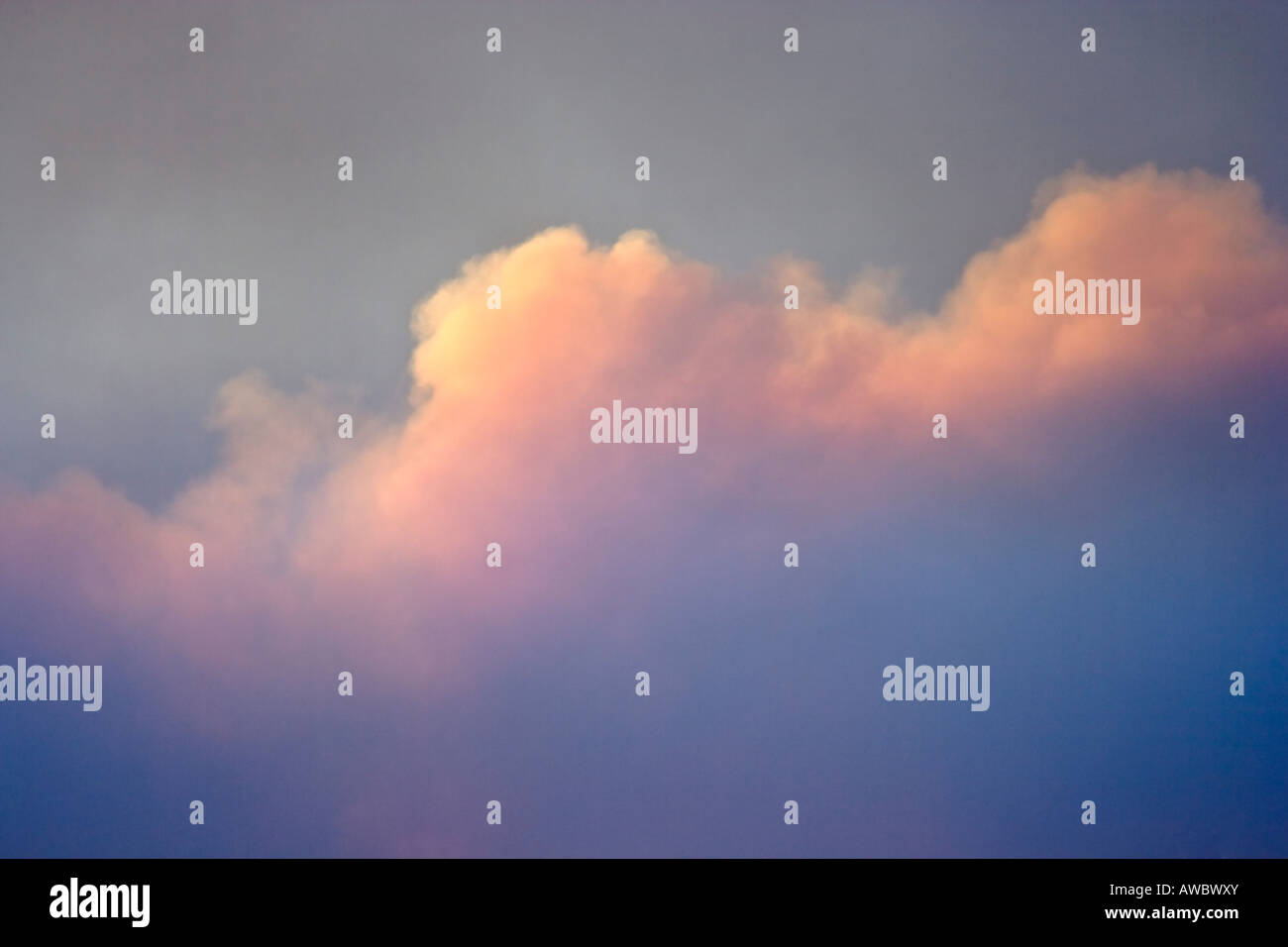 Cloud_formation hi-res stock photography and images - Alamy