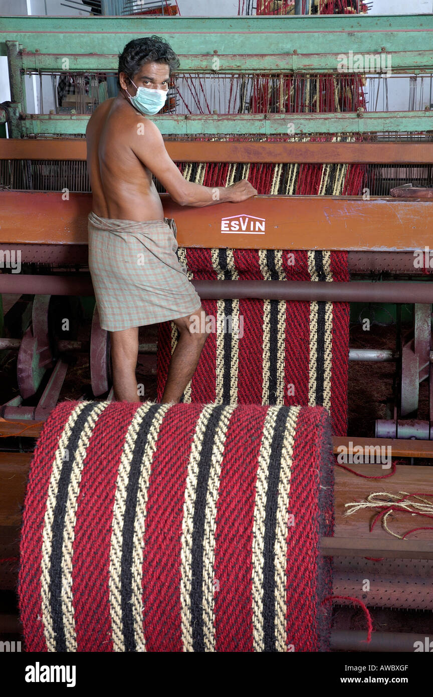 COIR YARN PROCESSING IN FACTORY ALAPUZHA DISTRICT Stock Photo - Alamy