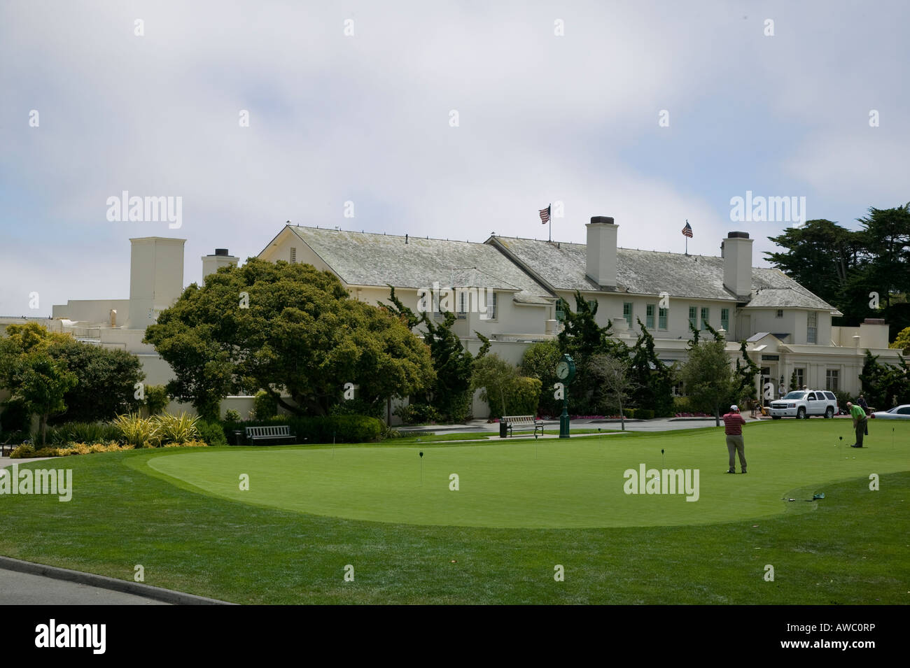 Pebble beach lodge hi-res stock photography and images - Alamy